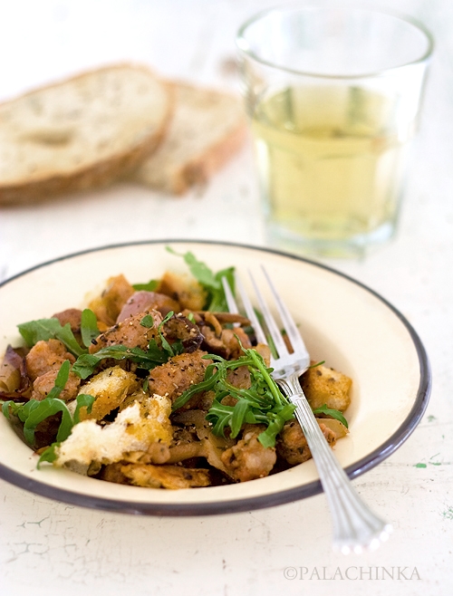 Fried Sausage with Onions, Mushrooms and Bread – Palachinka